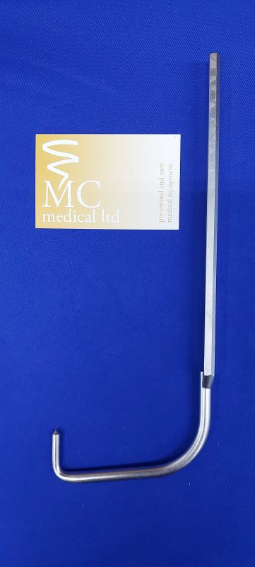 Synthes 333.57 simple bar with hook awl - MC Medical