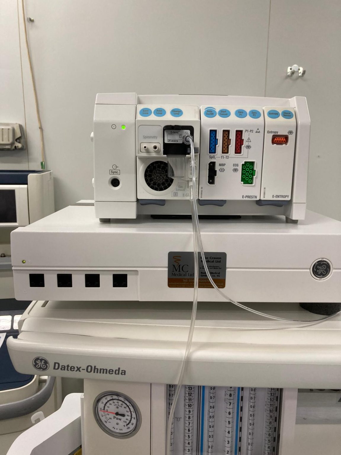 Aespire View Anaesthesia System with integrated Carescape B850 Monitor ...